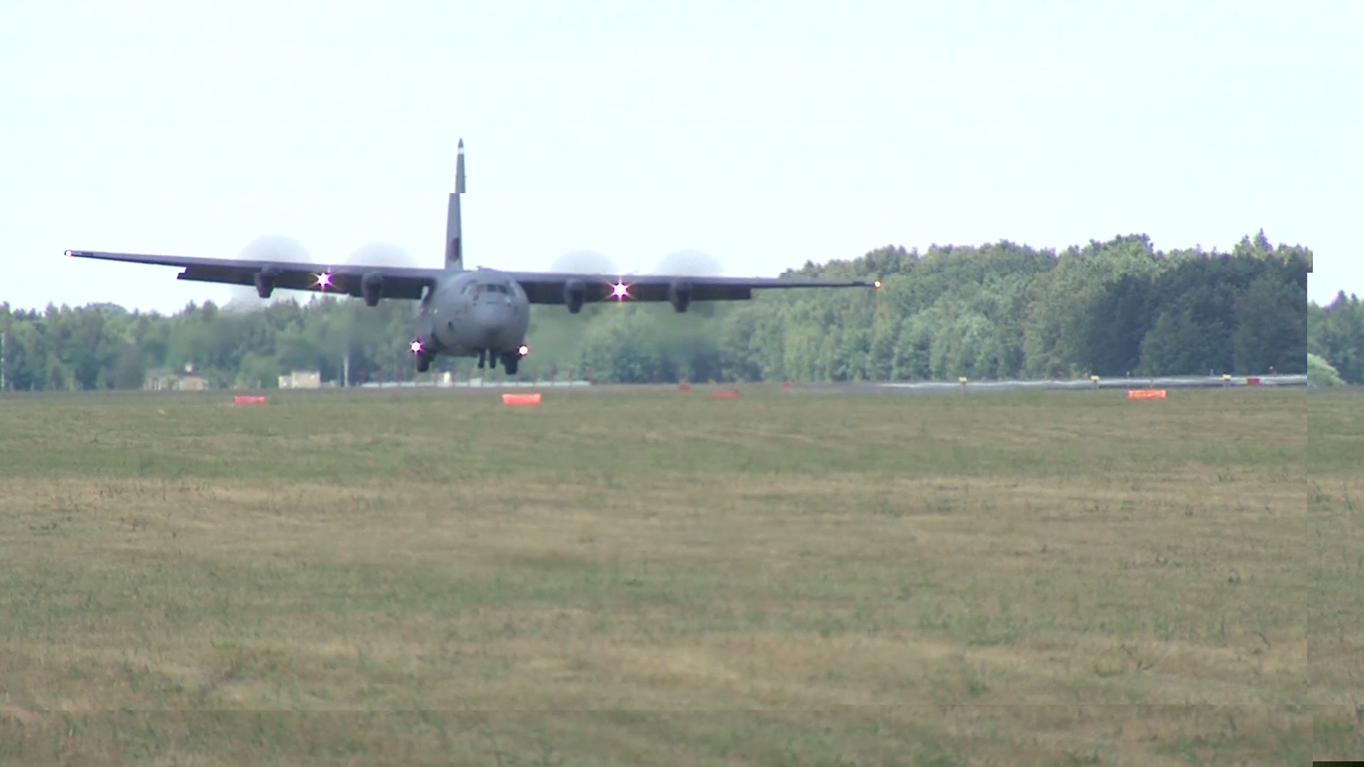 Lockheed C-130 Hercules Transport Aircraft | THEPHDEFENSE