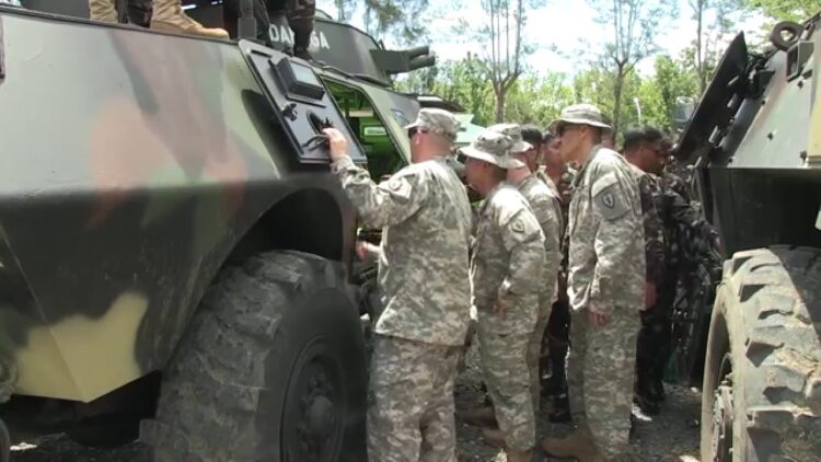 Philippine Army Demonstrate the Fighting Capability of SIMBA APC ...